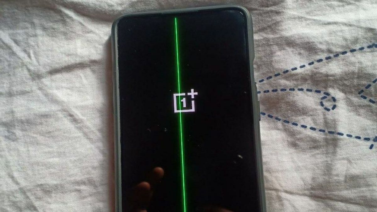 How To Fix The OnePlus Green Line Issue On Display? How To Fix The OnePlus Green Line Issue On Display?